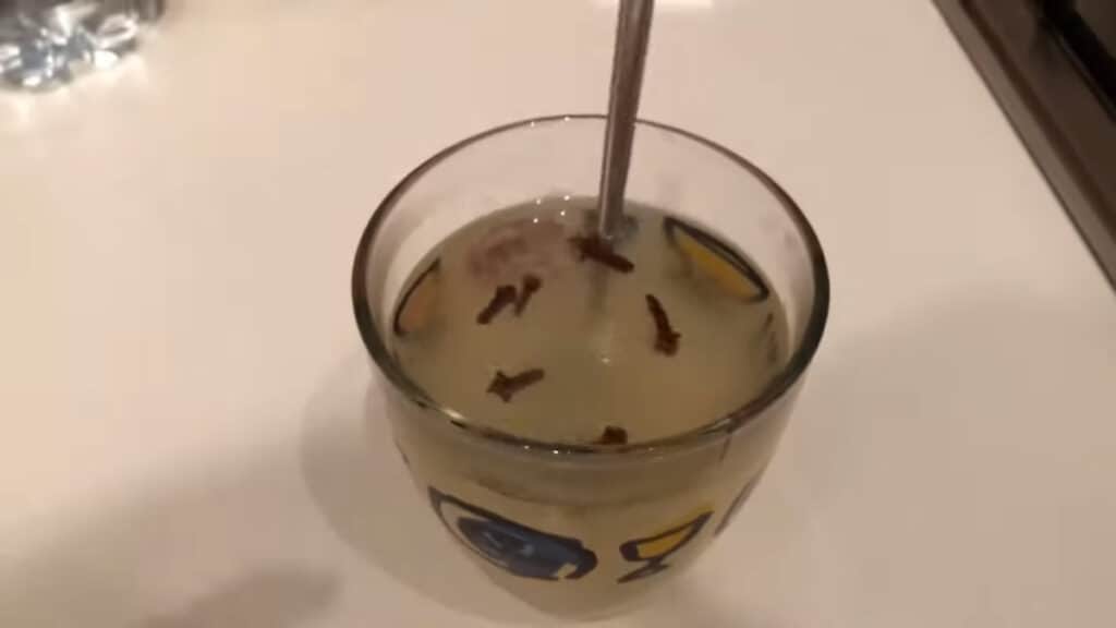 3 ingredienti per una bevanda depurativa gustosa e semplice da preparare