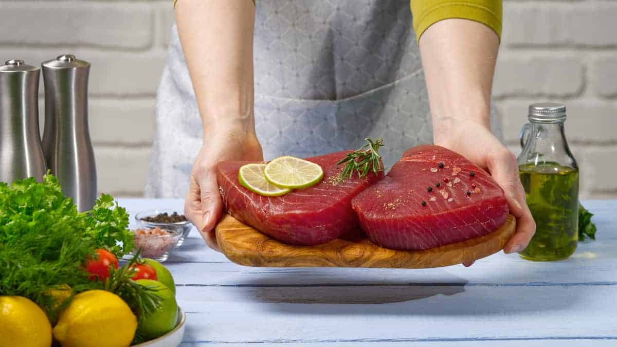 Come si riconosce il tonno fresco?